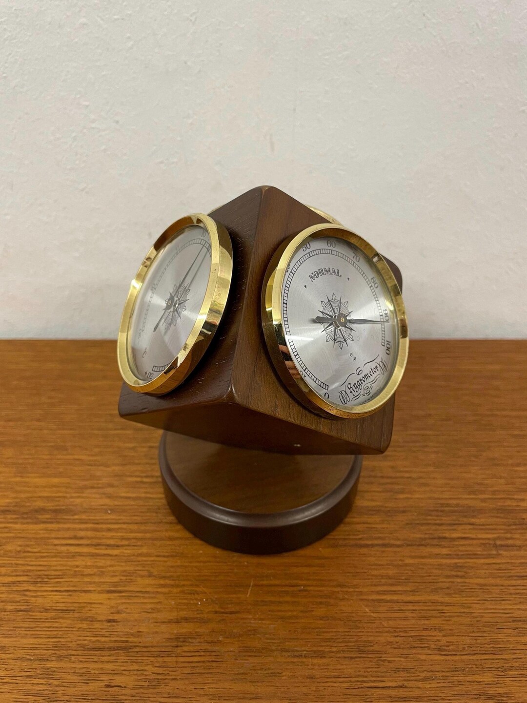 Cube Weather Station / Thermometer / Barometer / Hydrometer Made of ...