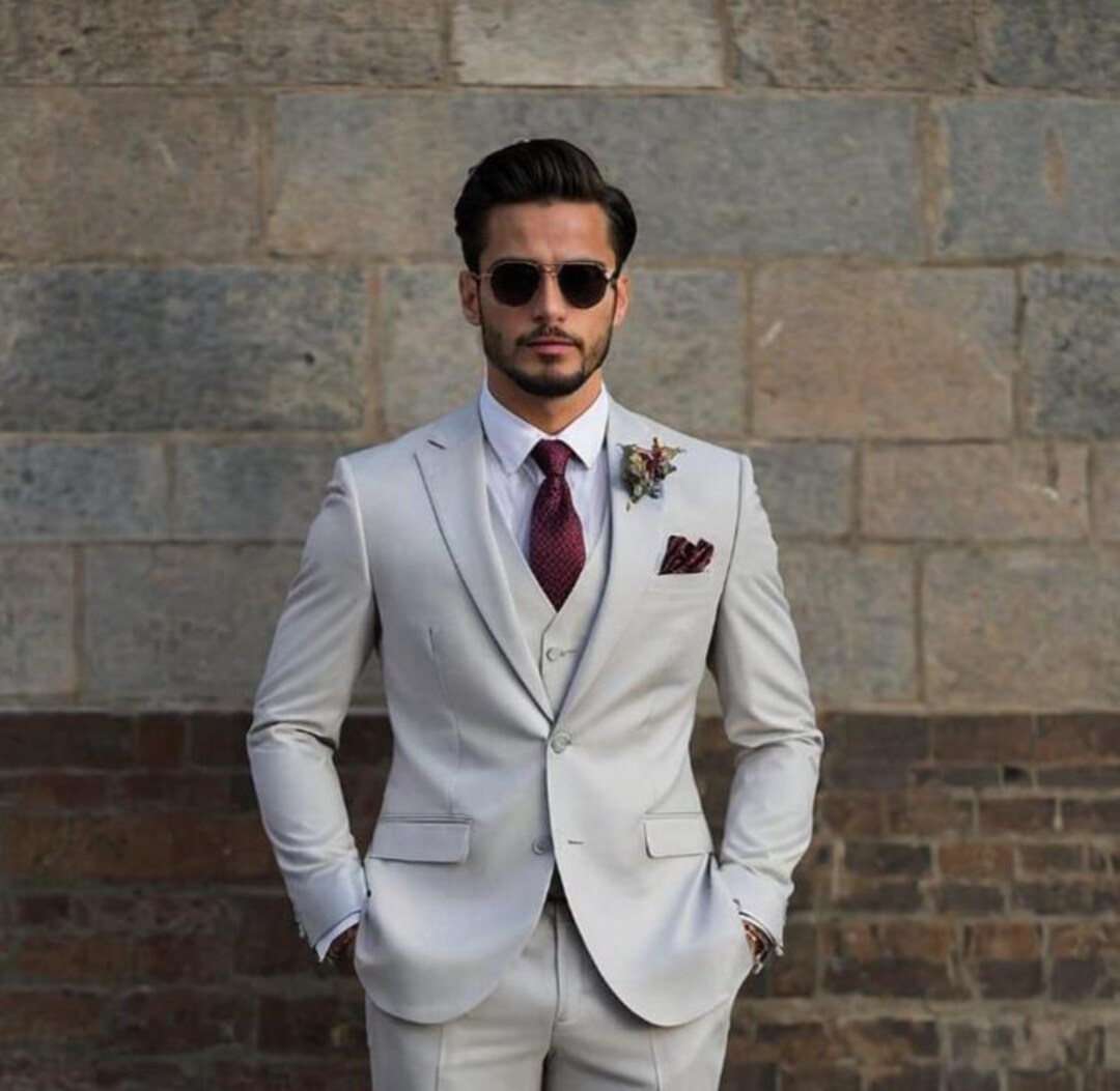 Men's off White Suits, Linen 3 Piece, Luxury Peak Lapel Suit, Wedding ...