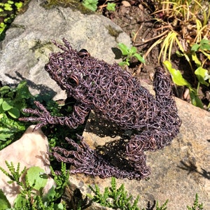 Wire Frog Garden Sculpture Copper Wire Frog Sculpture for Indoor or ...