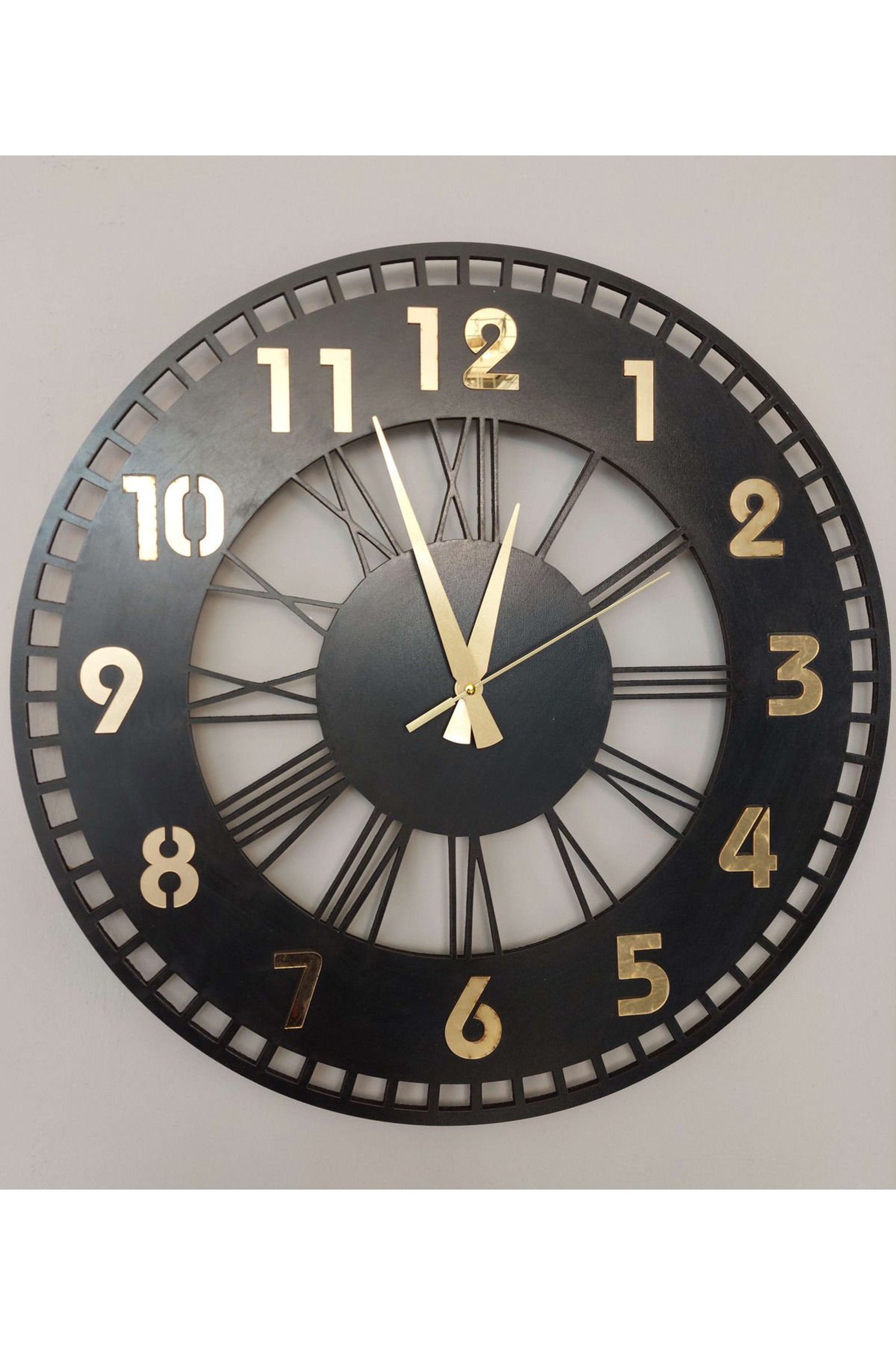 Large Wooden Wall Clock: Roman Numeral Minimalist Design - Etsy