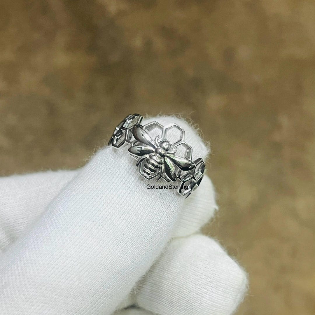925 Silver Bee and Honeycomb Ring, Honey Bee With Honeycomb Ring, Gold Bee Ring, Honeycomb Bee ...