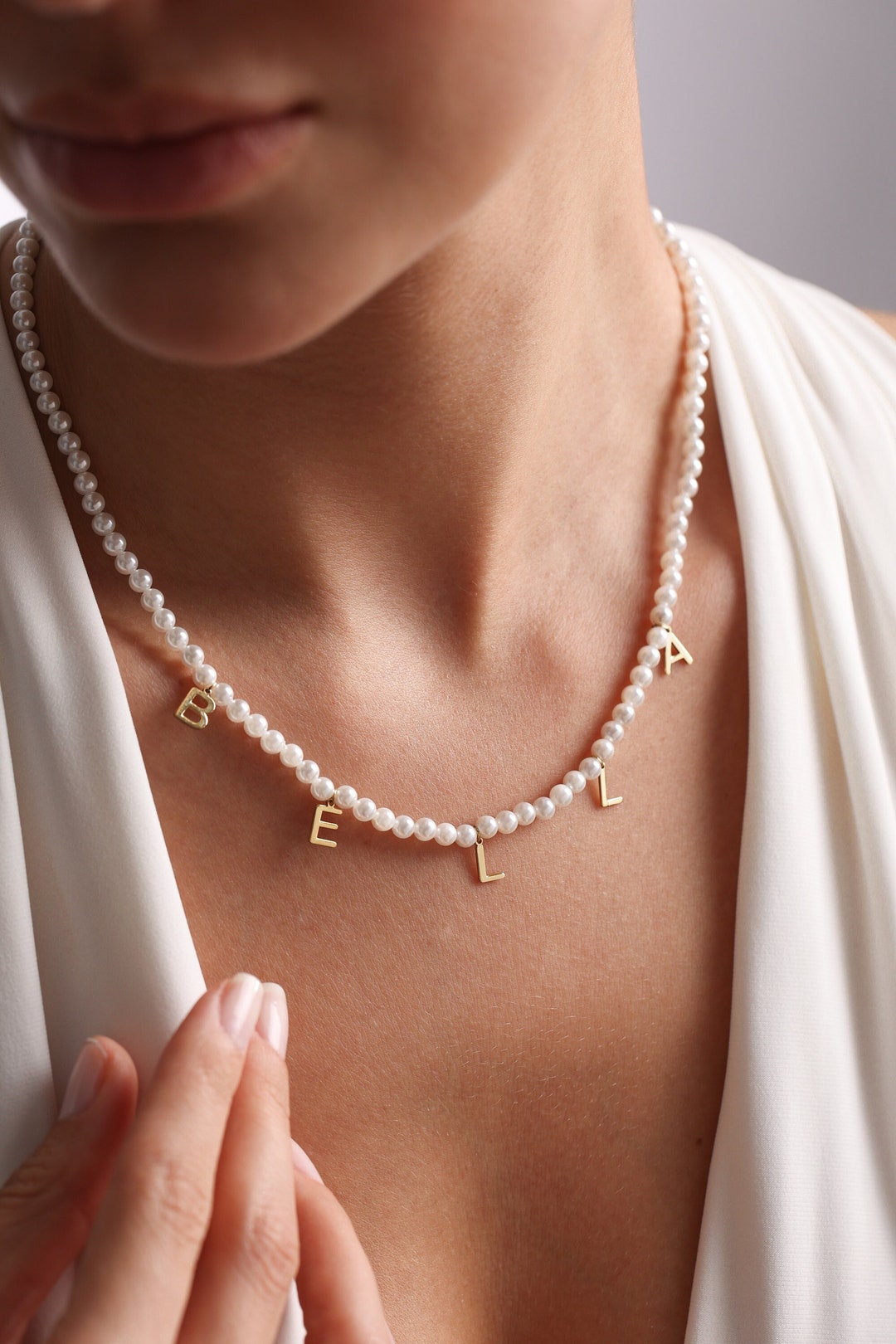 Personalized Freshwater Pearl Name Necklace: Gold Letter Charm - Etsy