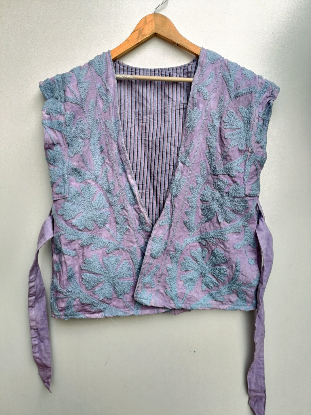 Handmade Suzani Kantha Vest: Women's Embroidered Cotton Jacket - Etsy