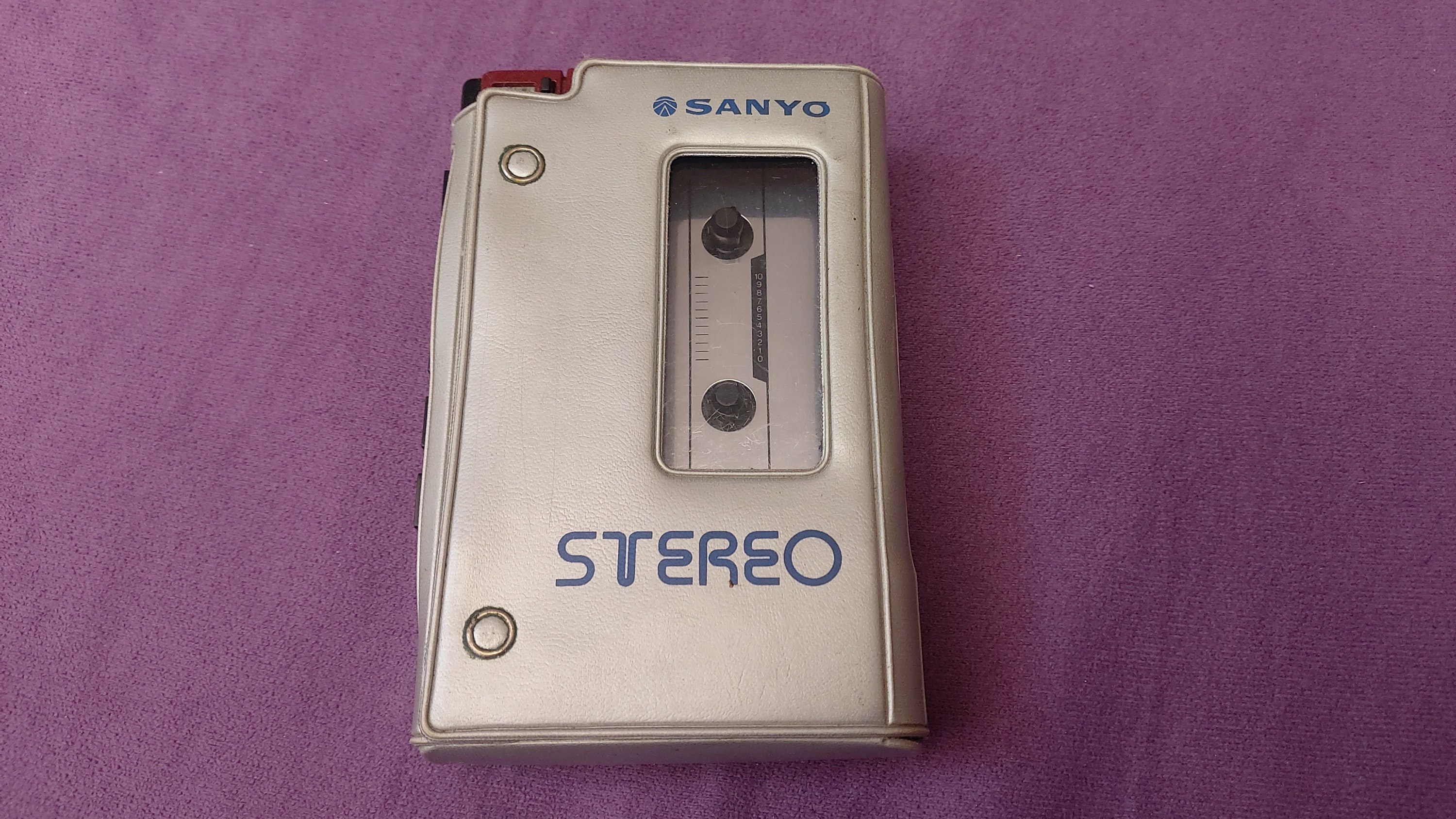 Vintage Sanyo Stereo Cassette Player M4440 Walkman Japan - Etsy Vintage Sanyo Stereo Cassette Player M4440 Walkman Japan - Etsy