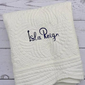 Personalized Baby Blanket | White Quilt Blanket With Embroidered Name ...