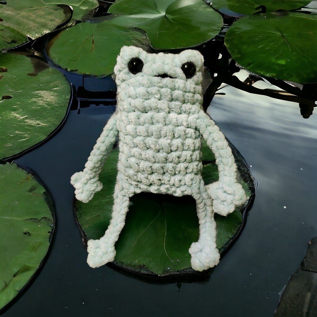 Leggy Frog Amigurumi Crochet Plush - Cozy Cryptid Co - Etsy