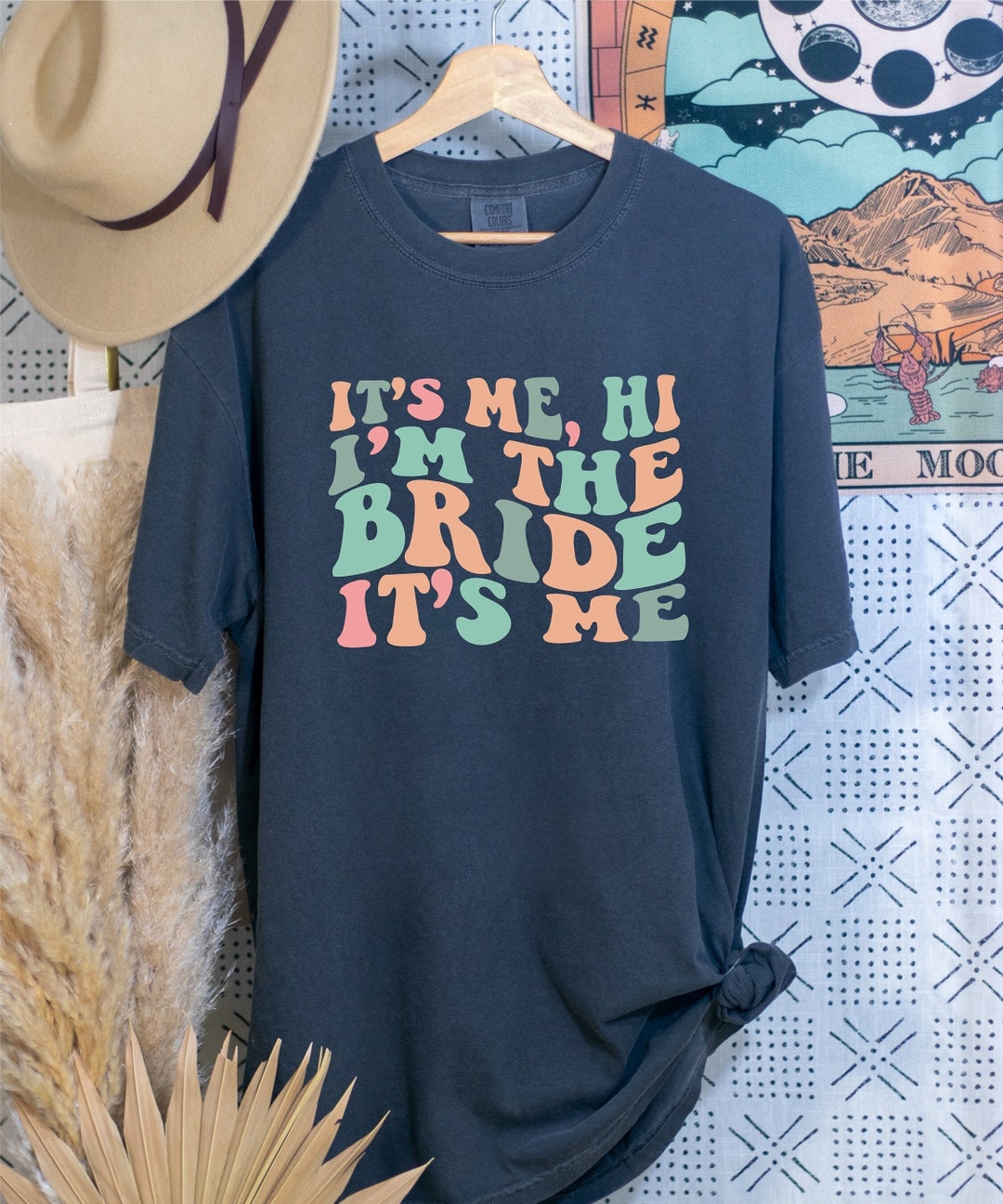 Its Me Hi Im the Bride Its Me, Retro Bride, Retro Groovy Bride Shirt ...