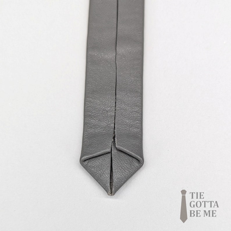 Classic Collector Vintage Men Women Unisex Skinny Gray Leather Necktie ...