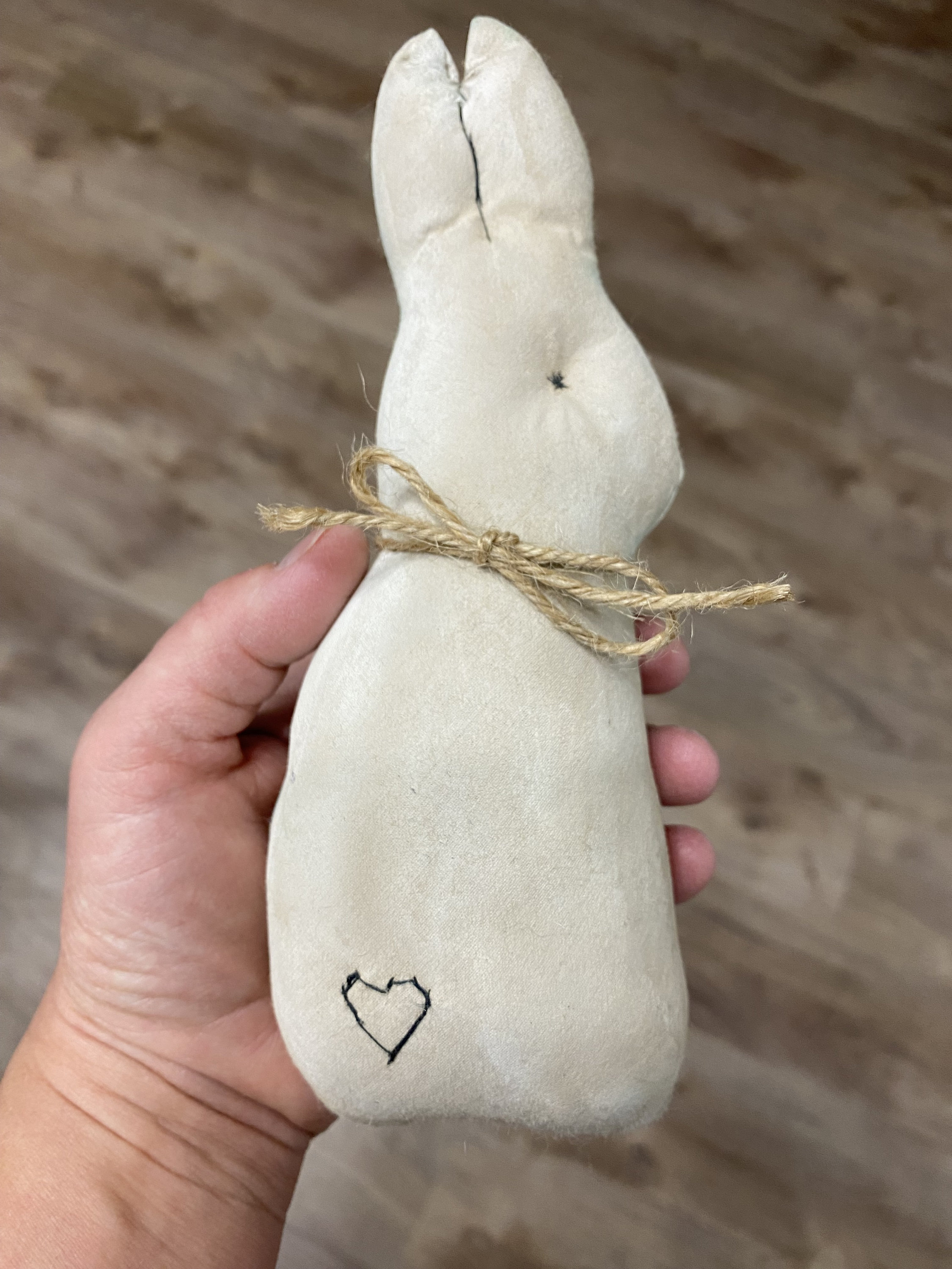 Primitive Farmhouse Bunny Bowl Filler Ornie Folk Art Easter Decor ...