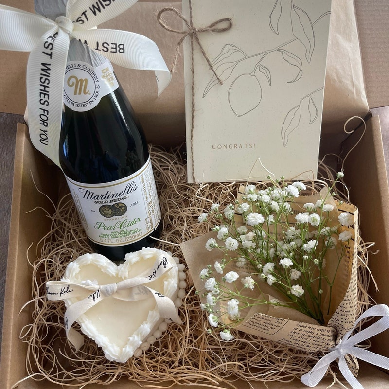 Congratulations Gift - 60+ Gift Ideas for 2025