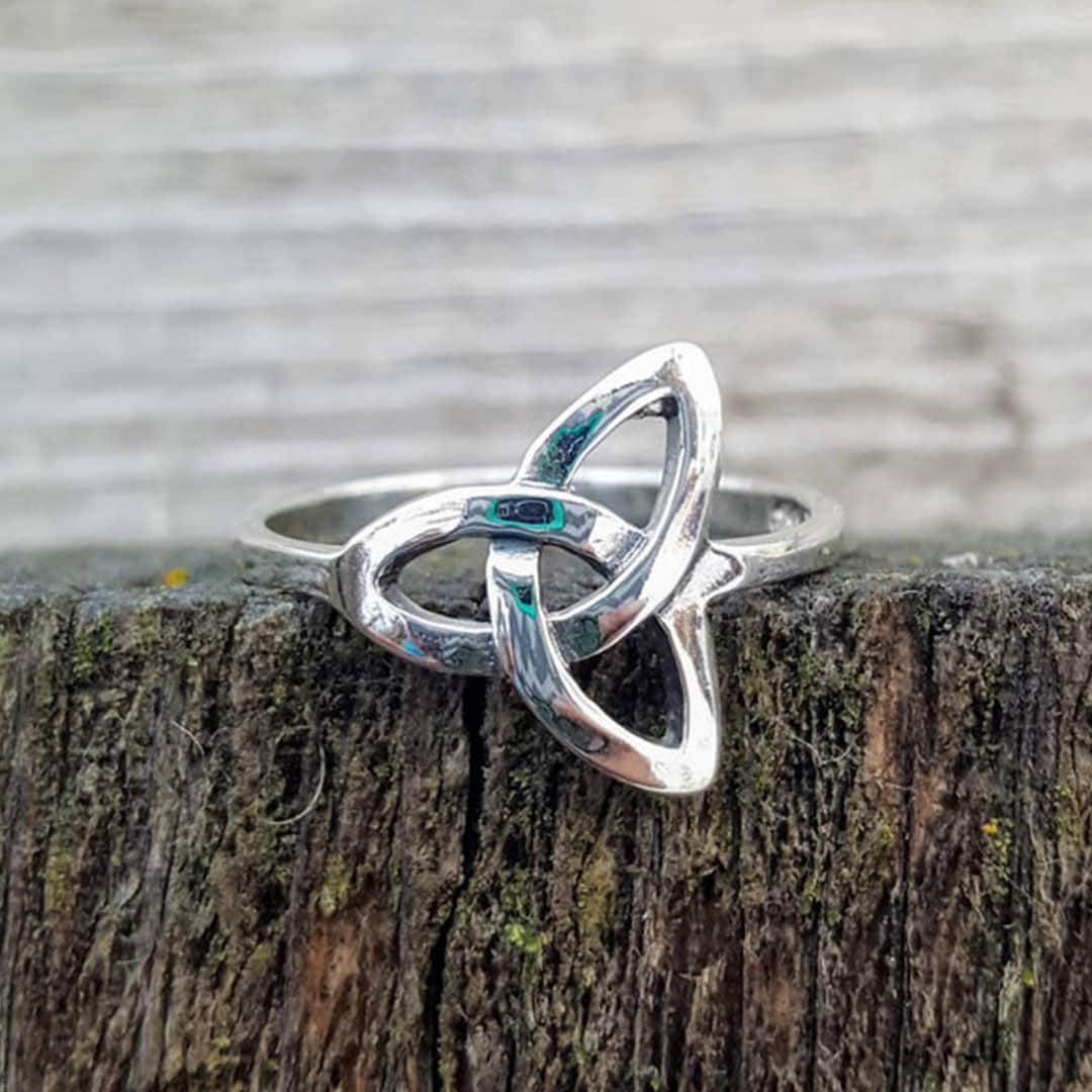 Celtic Knot Rings / Triquetra Trinity Rings / Irish Celtic Trinity Knot Rings / Silver Love Knot ...