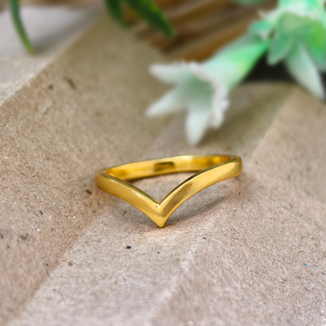 14k Gold Filled Chevron Rings / Curved Wedding Band / Gold Wishbone Ring / Minimalist Stacking ...