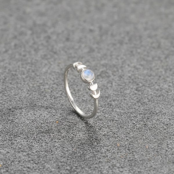 Moon Goddess Ring - Etsy