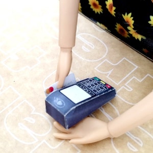 2 Styles, 1:6 112 Cashier - Credit Card Machine With Cards, Card Reader ...