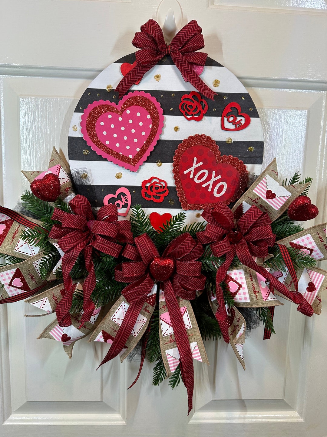 XOXO Valentine’s Day Rail Wreath - Etsy