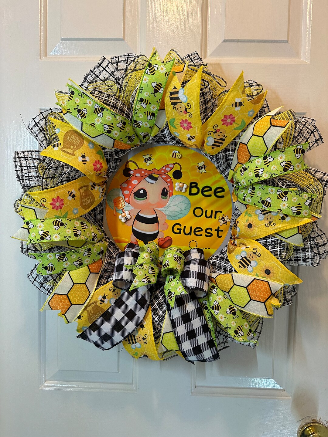 Bumblebee Welcome Wreath Bee Our Guest - Etsy