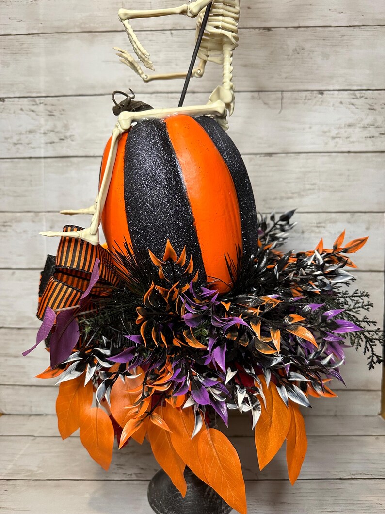Skeleton Pumpkin Centerpiece - Etsy