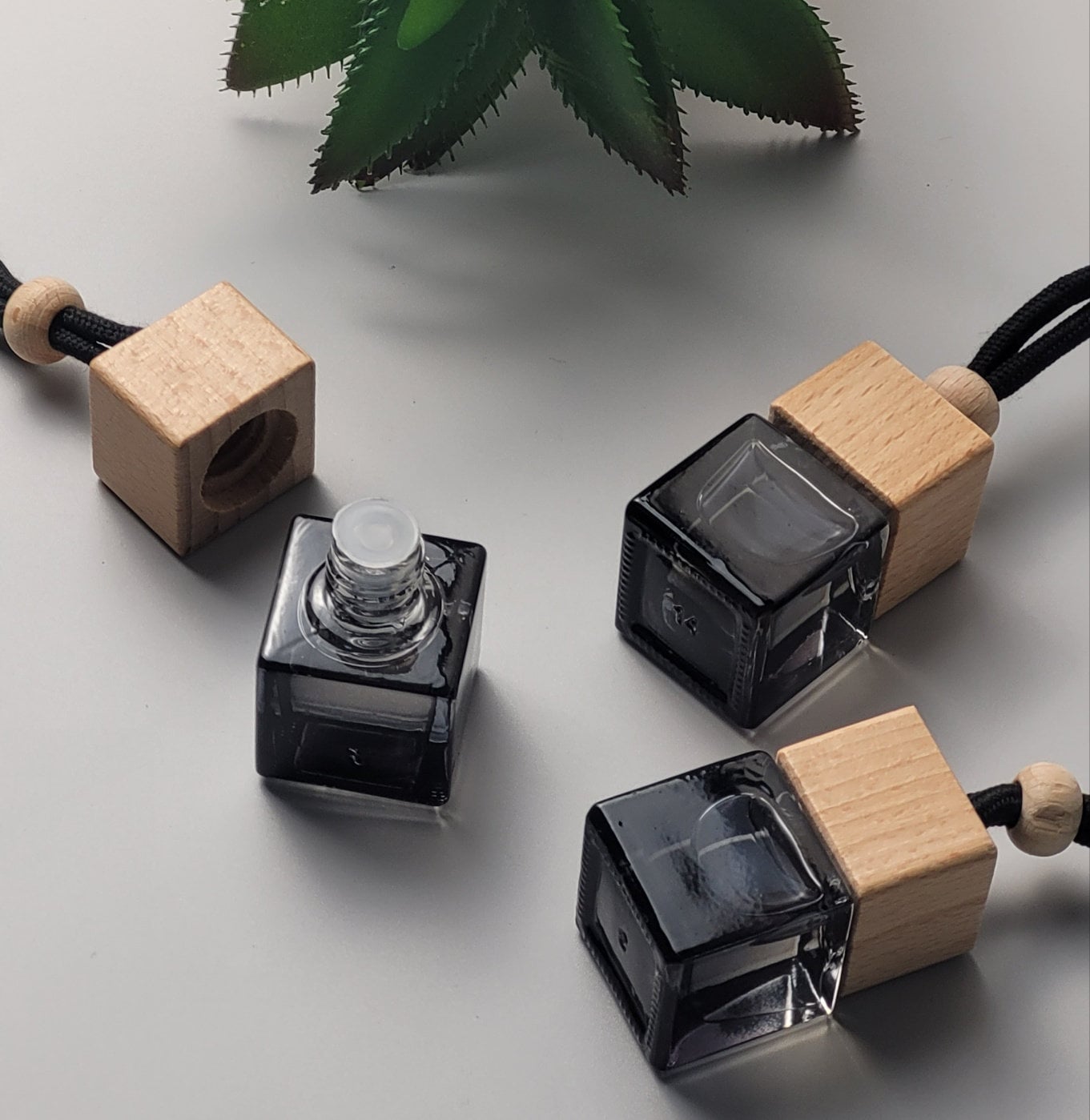 8ml Hanging Diffuser | Mini Diffuser for Car, Rooms, Closets & Office ...