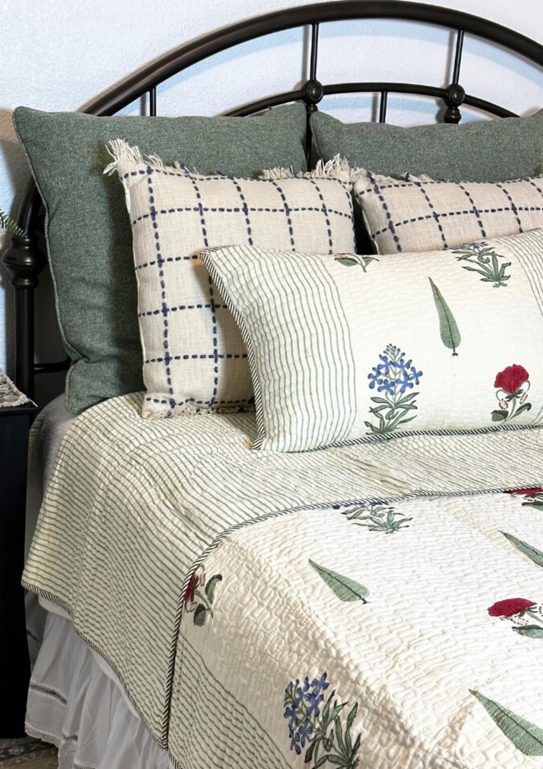 High-tide Hydrangea Queen Cloud Comforter - Etsy