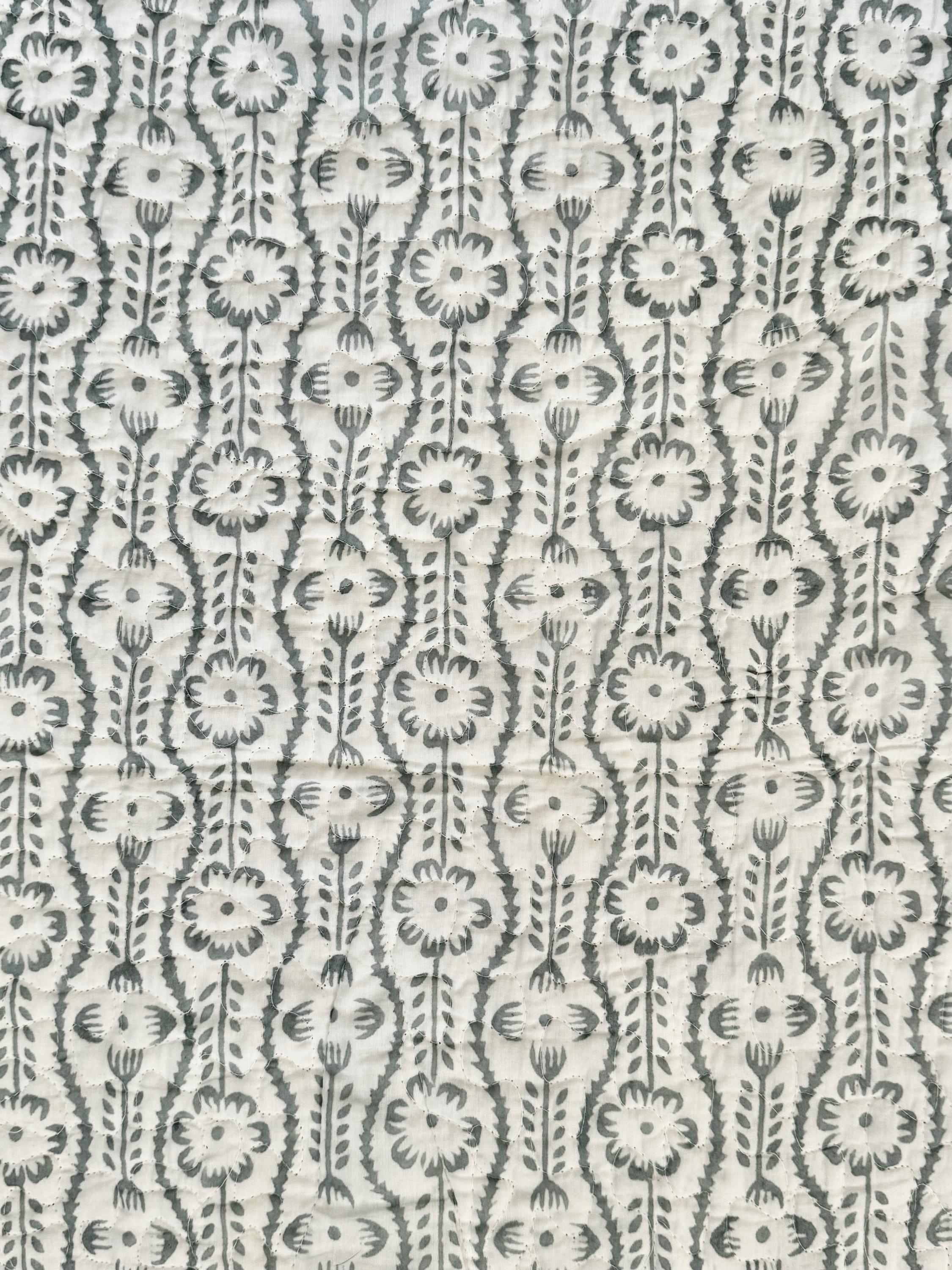 Marigold King Cotton Quilt With 2 Shams - Etsy
