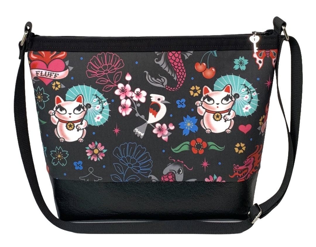 MANEKI-NEKO Asian Lucky Cats Bird Red Dragon Handbag W/black Vinyl ...