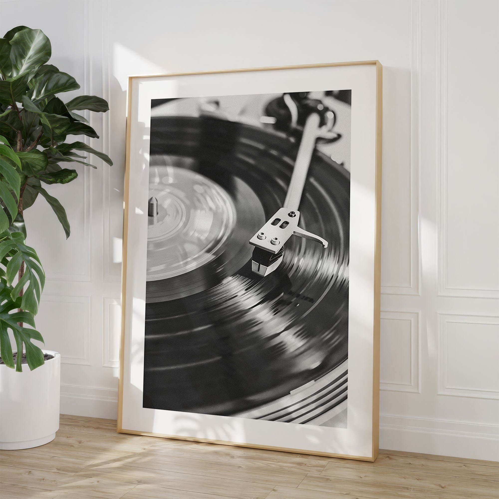 Retro Record Player Poster, Black and White Vintage Wall Art, Vinyl ...