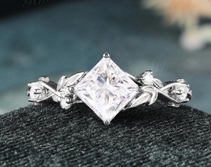 Kite Set Princess Cut Engagement Ring With Beaded Milgrain, 1.75ct F1 ...