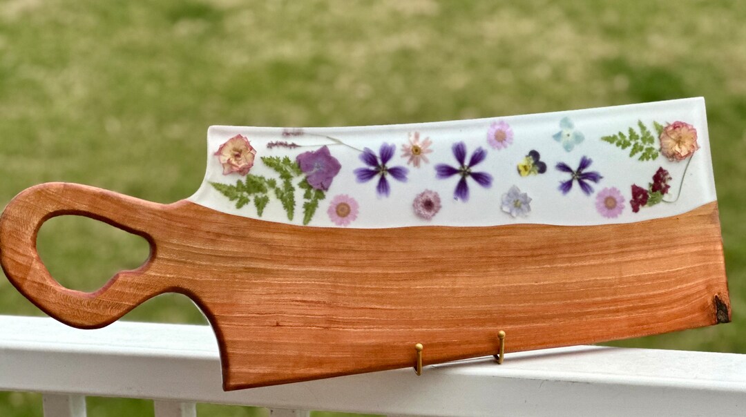 Personalized XL Charcuterie Board With Handle Purple and White Flowers ...