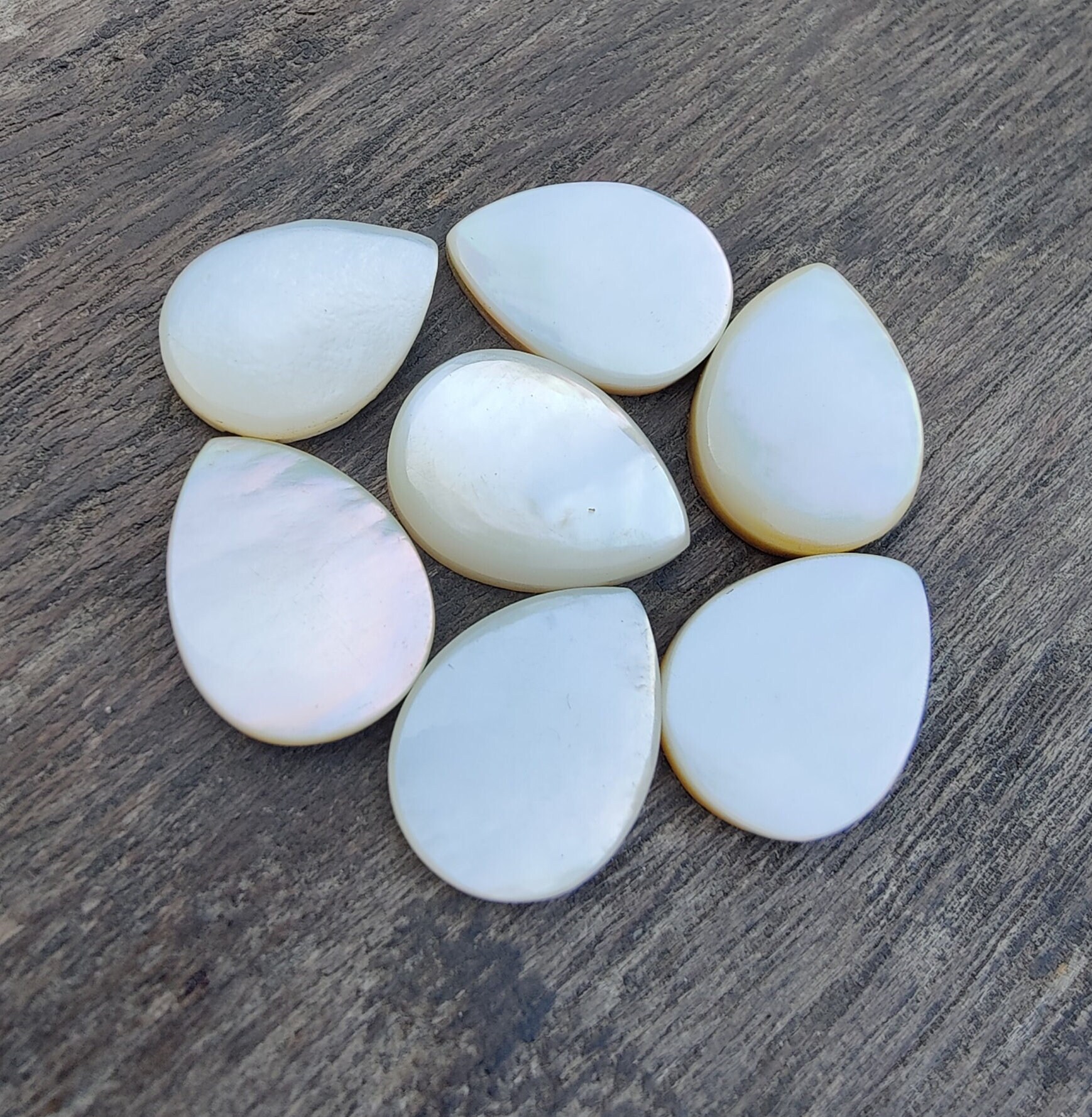 AAA+ Mother of Pearl Cabochon: Pear Teardrop Calibrated Gemstones - Etsy