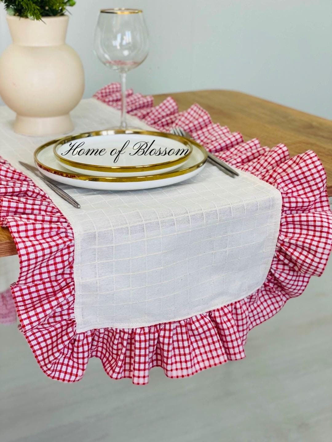 Linen Table Runner in Red Gingham, Red Gingham Ruffle Tablerunner ...