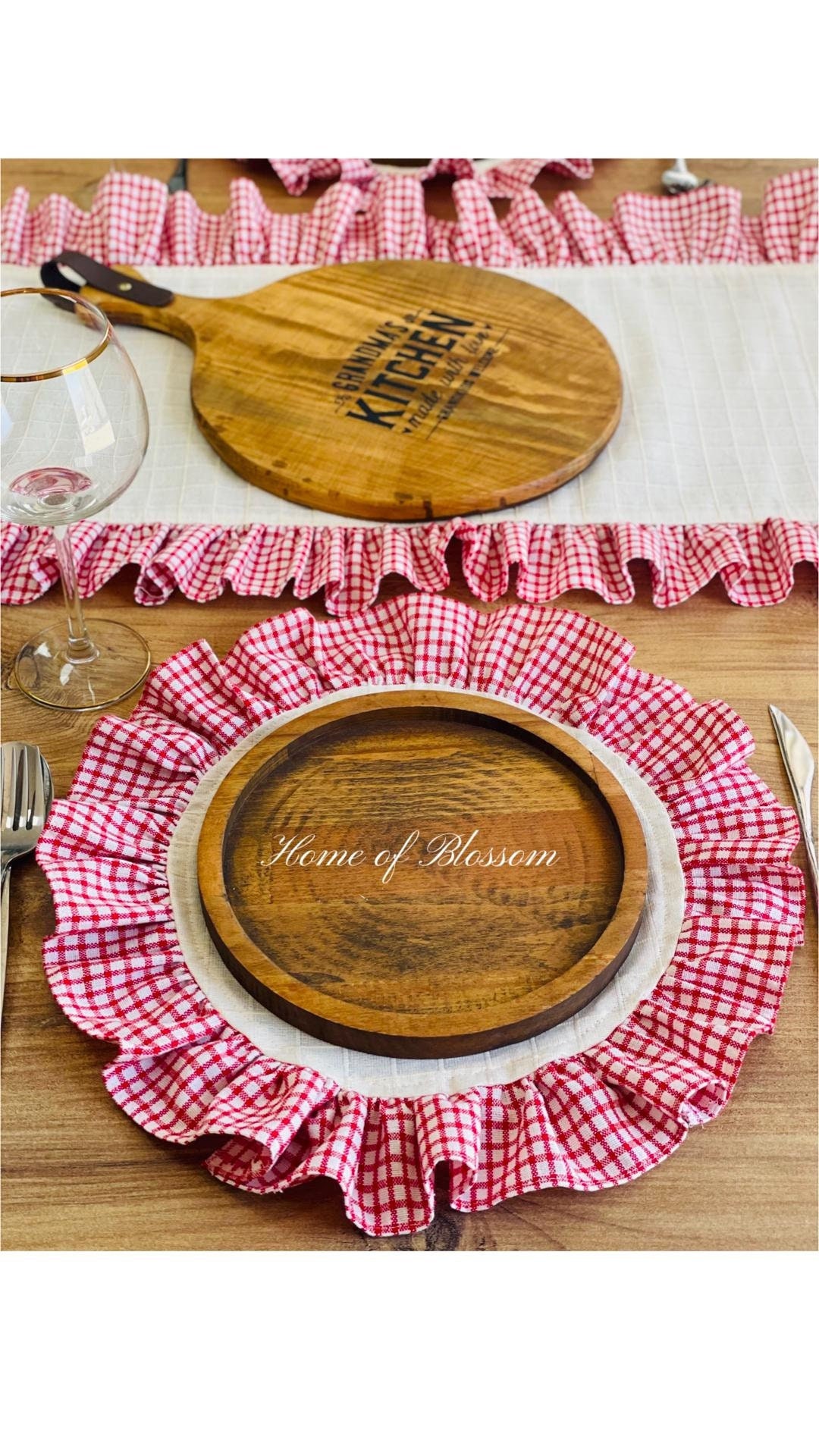 Linen Placemat in Red Gingham, Red Gingham Ruffle Round Placemats ...