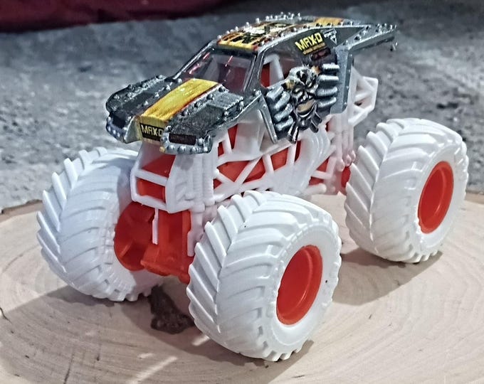 Spin Master Monster Jam Monster Truck Max D Snow Drifter Multi Pack ...
