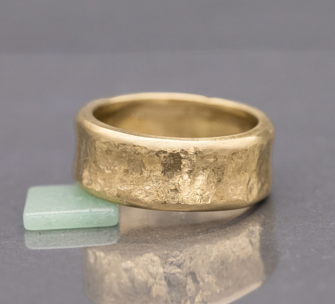 14K Solid Gold Men's Wedding Ring, Hammered Ring for Men, Rustic Ring ...