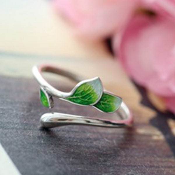 Green Silver Ring - Etsy