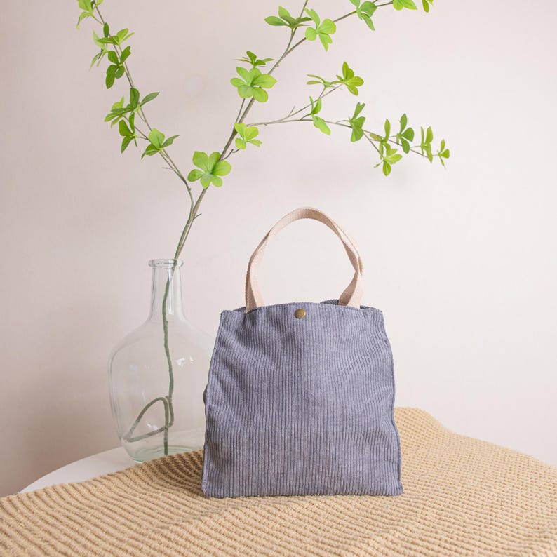 Personalized Embroidered Lunch Bag: Insulated Custom Tote - Etsy