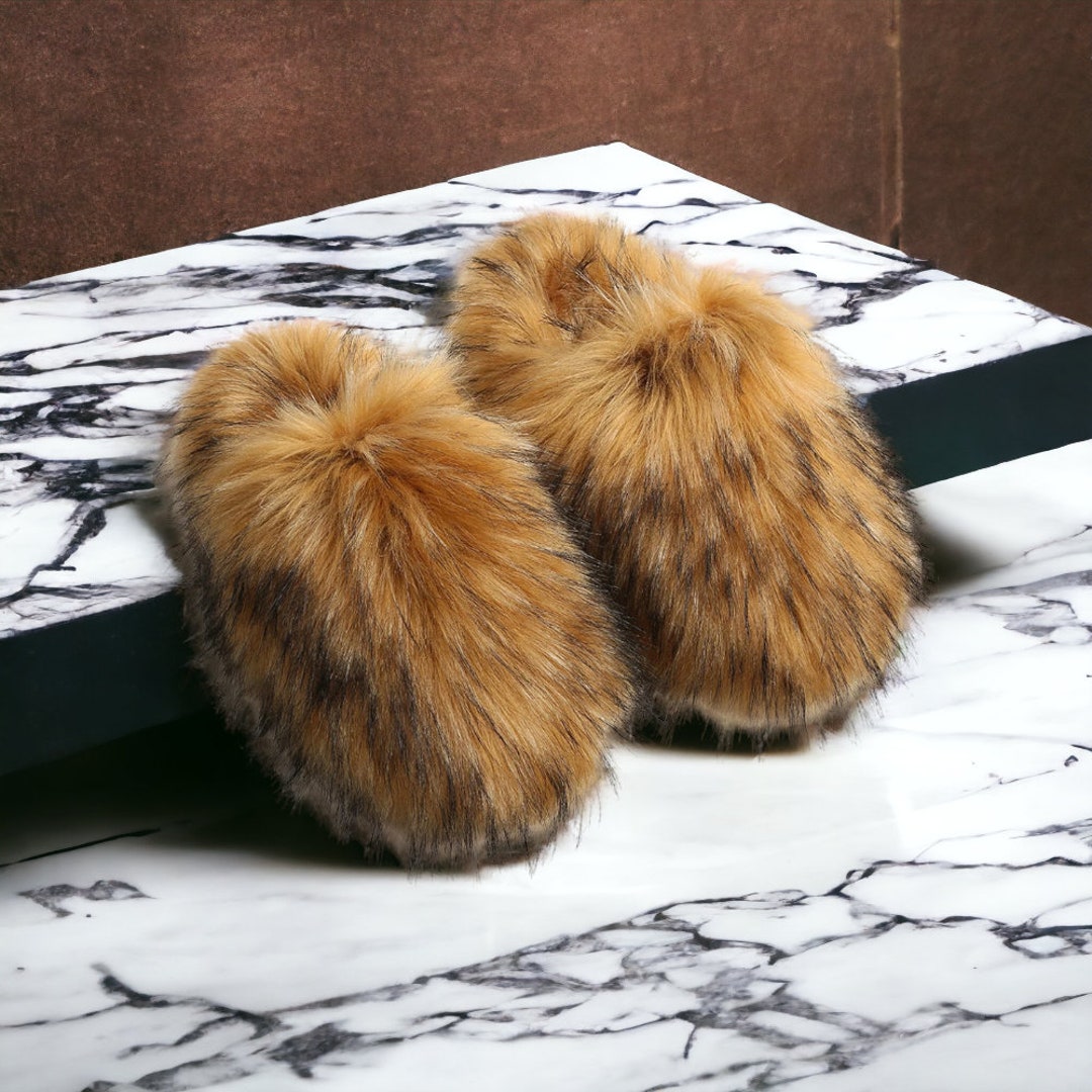 Faux Fox Fur Slippers Furry Slides for Her, Warm Sandals, Vegan Fox Fur ...