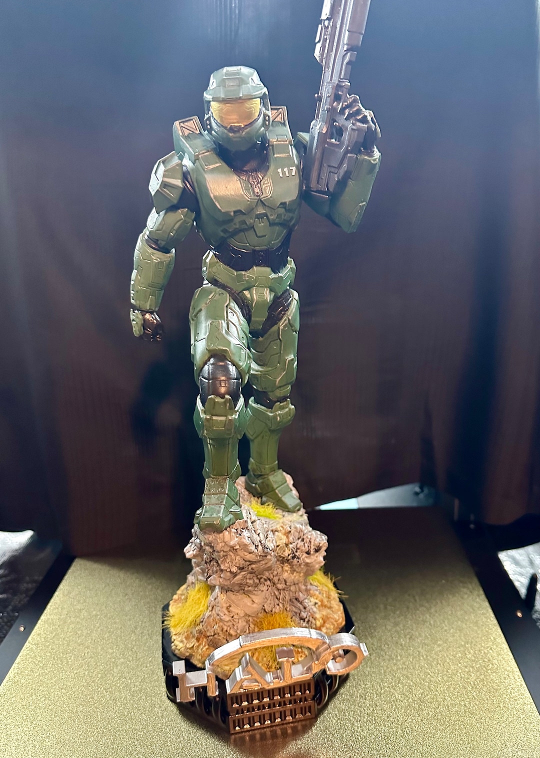 Custom Painted Halo Figurine, 3D Printed Resin Statue (1:10 Scale) - Etsy