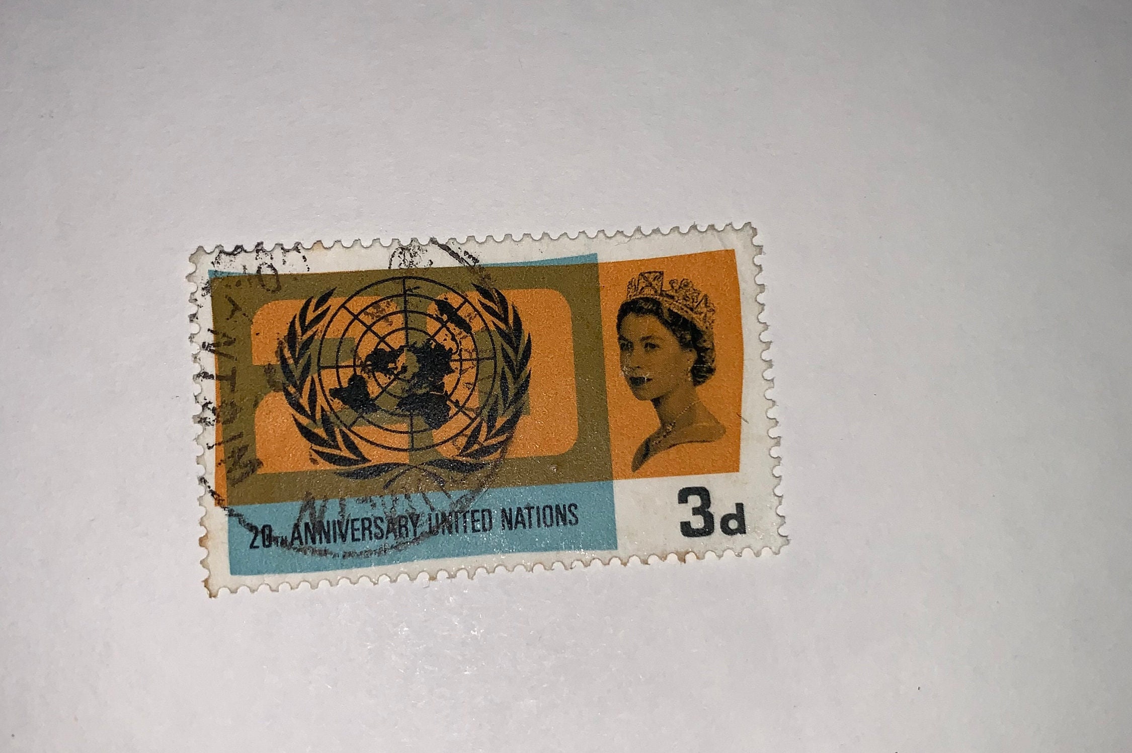 Range of 1960s Queen Elizabeth Great Britain Stamp Issues Pt3 - Etsy