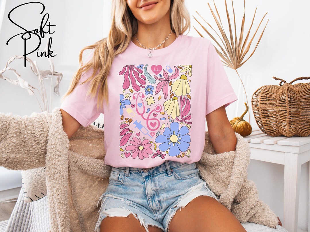 Boho Floral Nurse Shirt, Nurse Gift, Flower Lover Gift, RN Gift ...