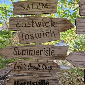 Halloween Directional Signs: Horror Movie Towns Decor - Etsy