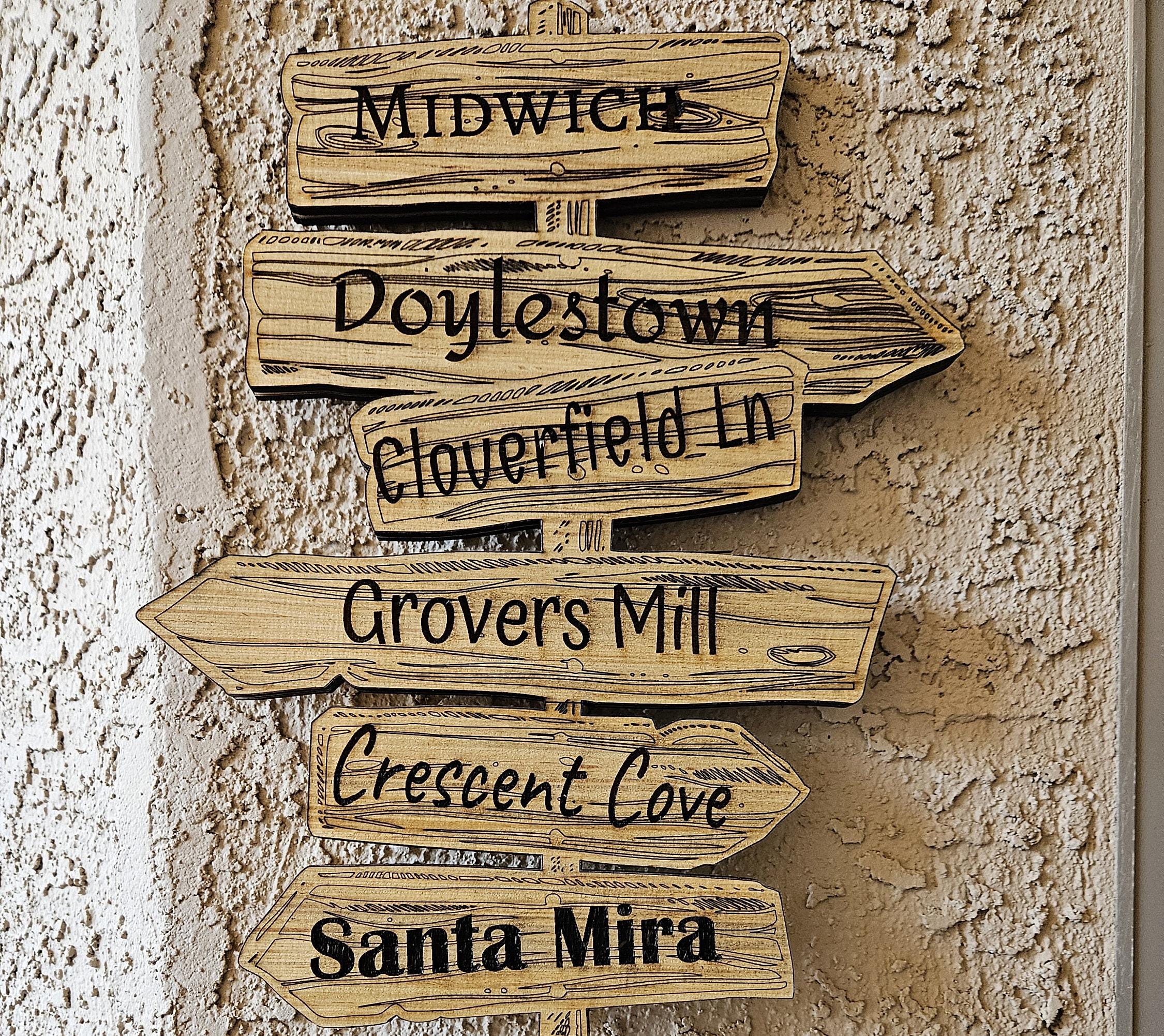 Halloween Directional Signs: Horror Movie Towns Decor - Etsy