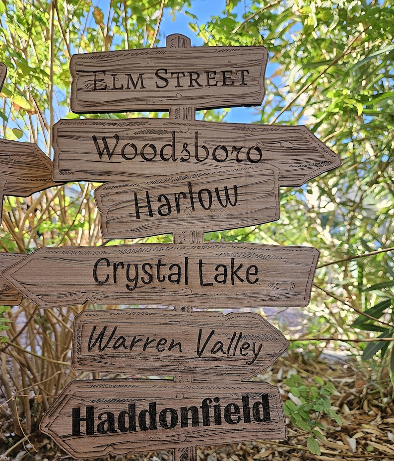 Halloween Directional Signs: Horror Movie Towns Decor - Etsy