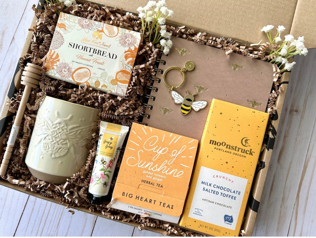 Bee Themed Gift Box for Her, Bee Birthday Gift Set, Bee Themed Care ...