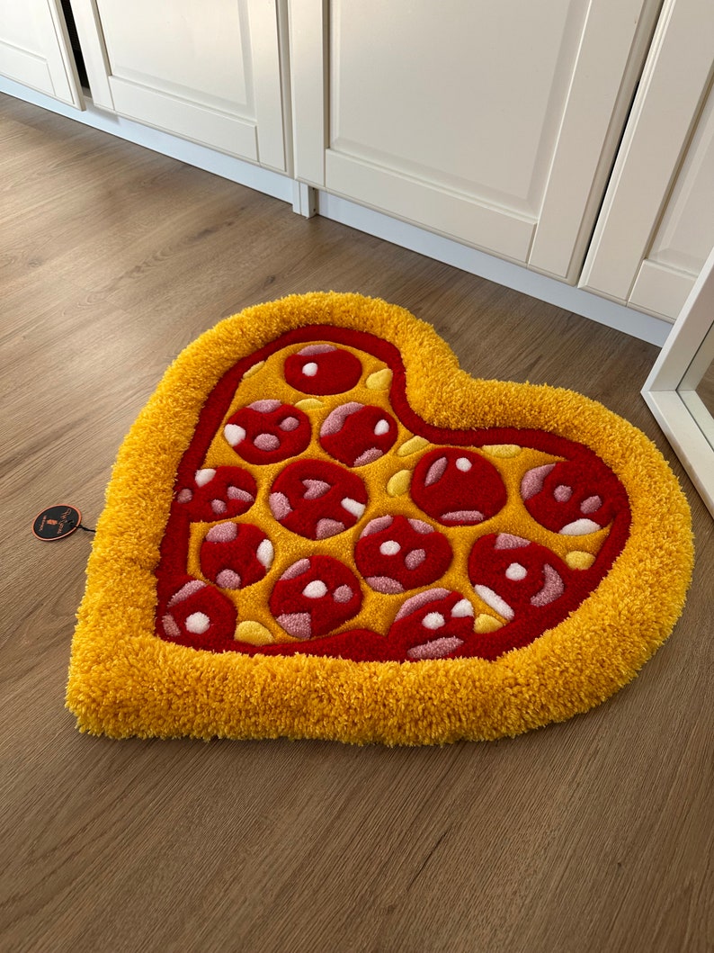 Tufted 3D Pizza Rug /handmade Custom Rug/ Heart Pizza/ - Etsy
