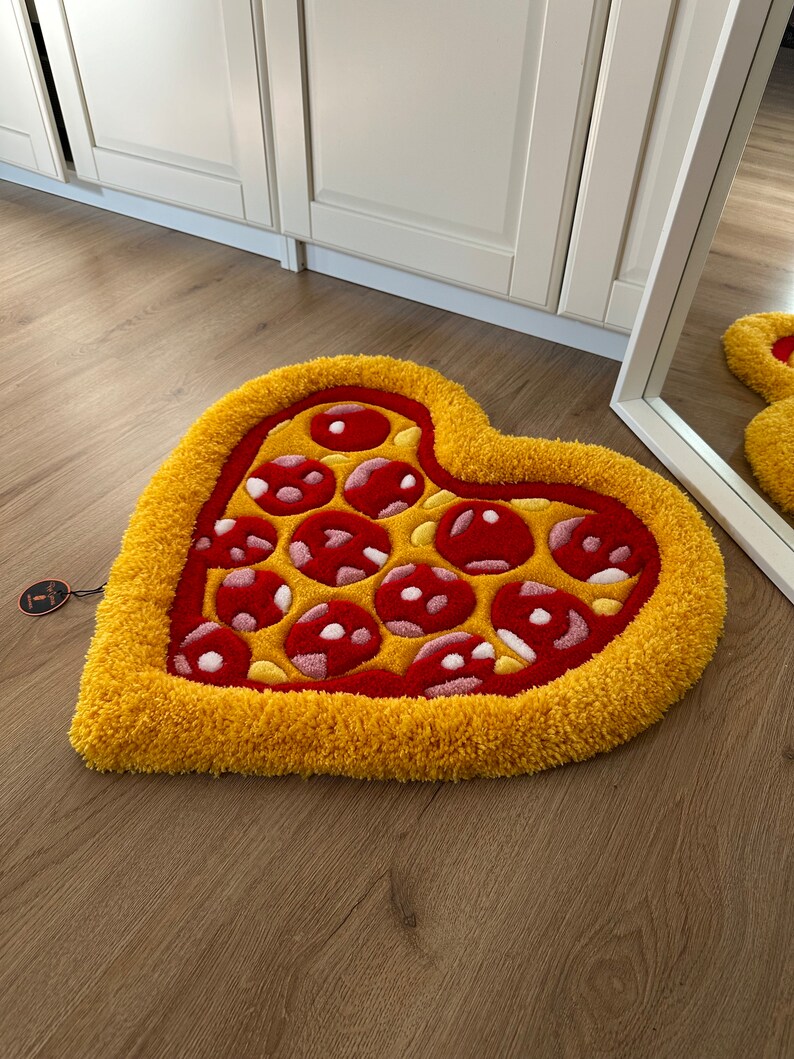 Tufted 3D Pizza Rug /handmade Custom Rug/ Heart Pizza/ - Etsy