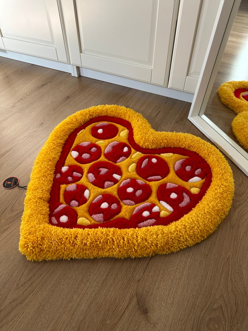 Tufted 3D Pizza Rug /handmade Custom Rug/ Heart Pizza/ - Etsy
