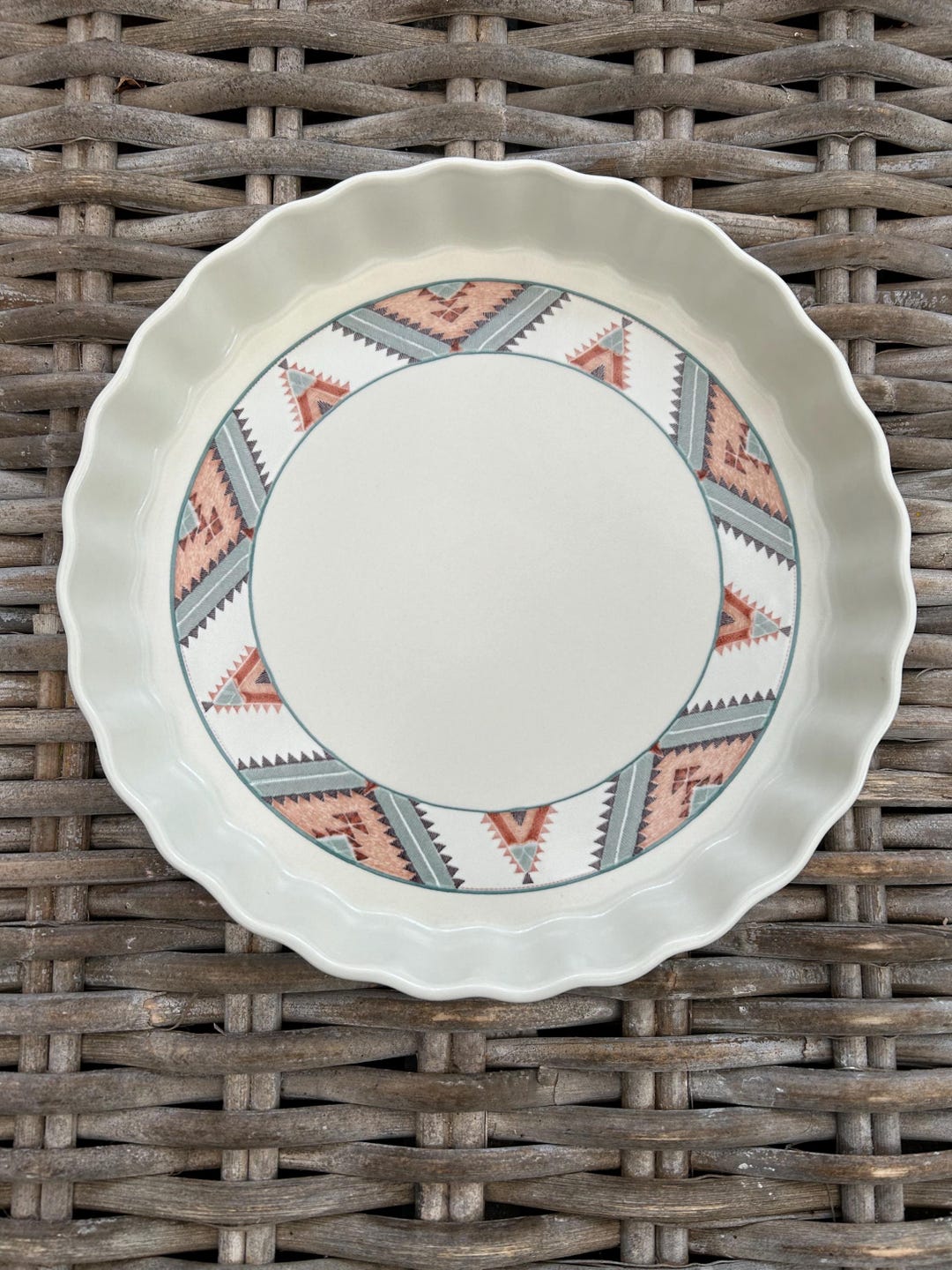 Mikasa | Santa Fe Intaglio Pie Dish | Stoneware | CAC24 | Southwestern ...
