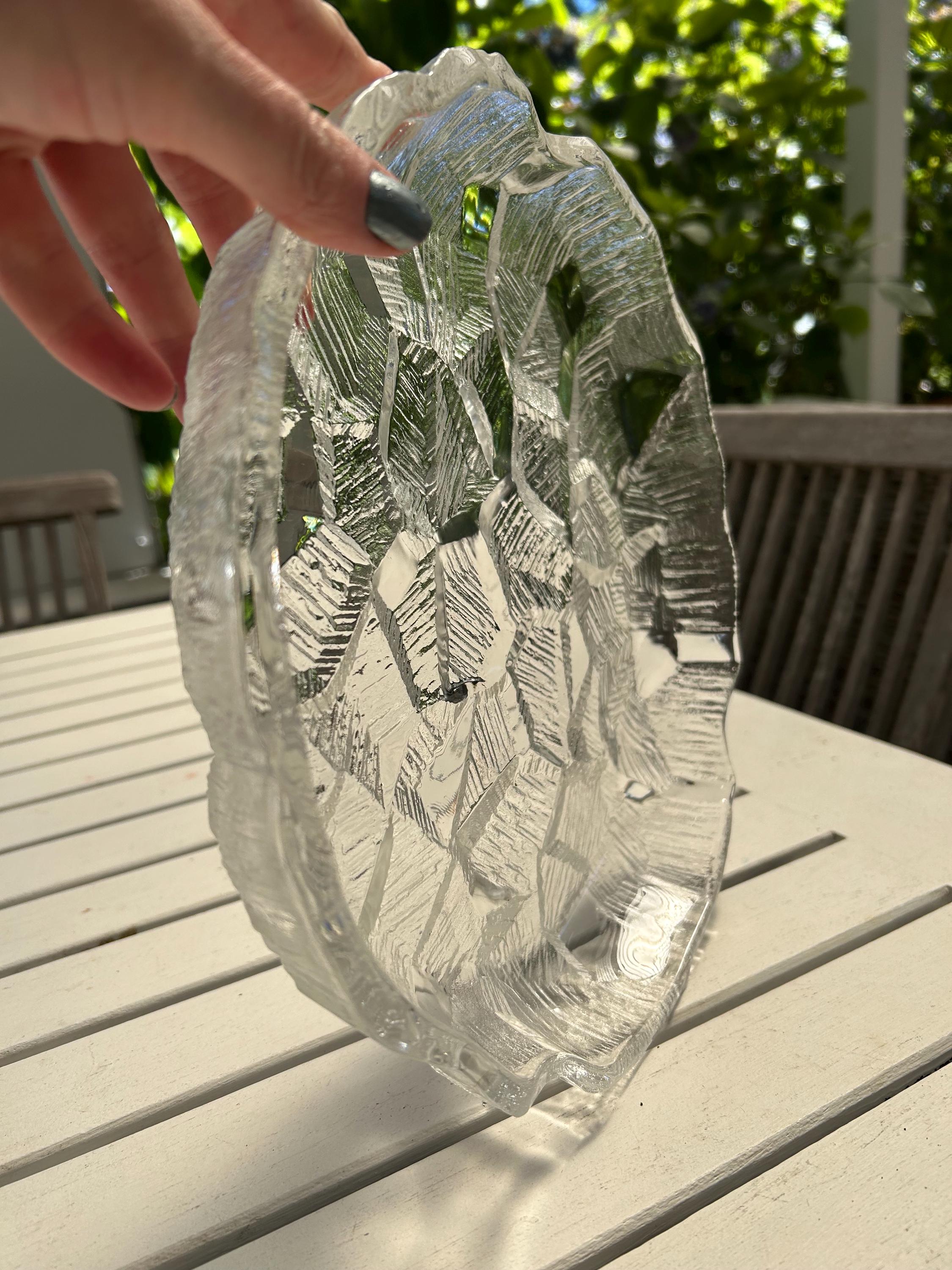 Mikasa | by Hoya | Crystal Ice Flat Glass Round Bowl | Japan | Textured ...