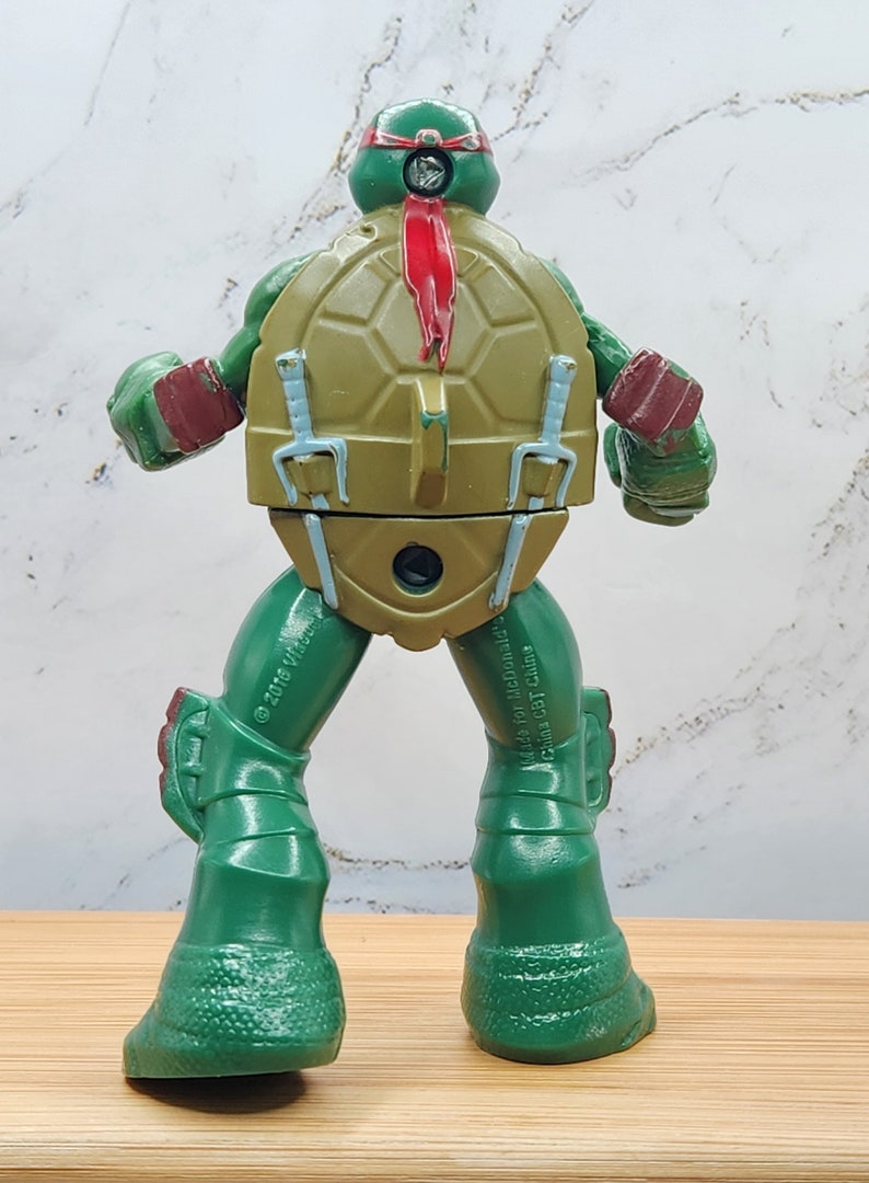 Teenage Mutant Ninja Turtle Action Figure. A CHOICE. Donatello don ...