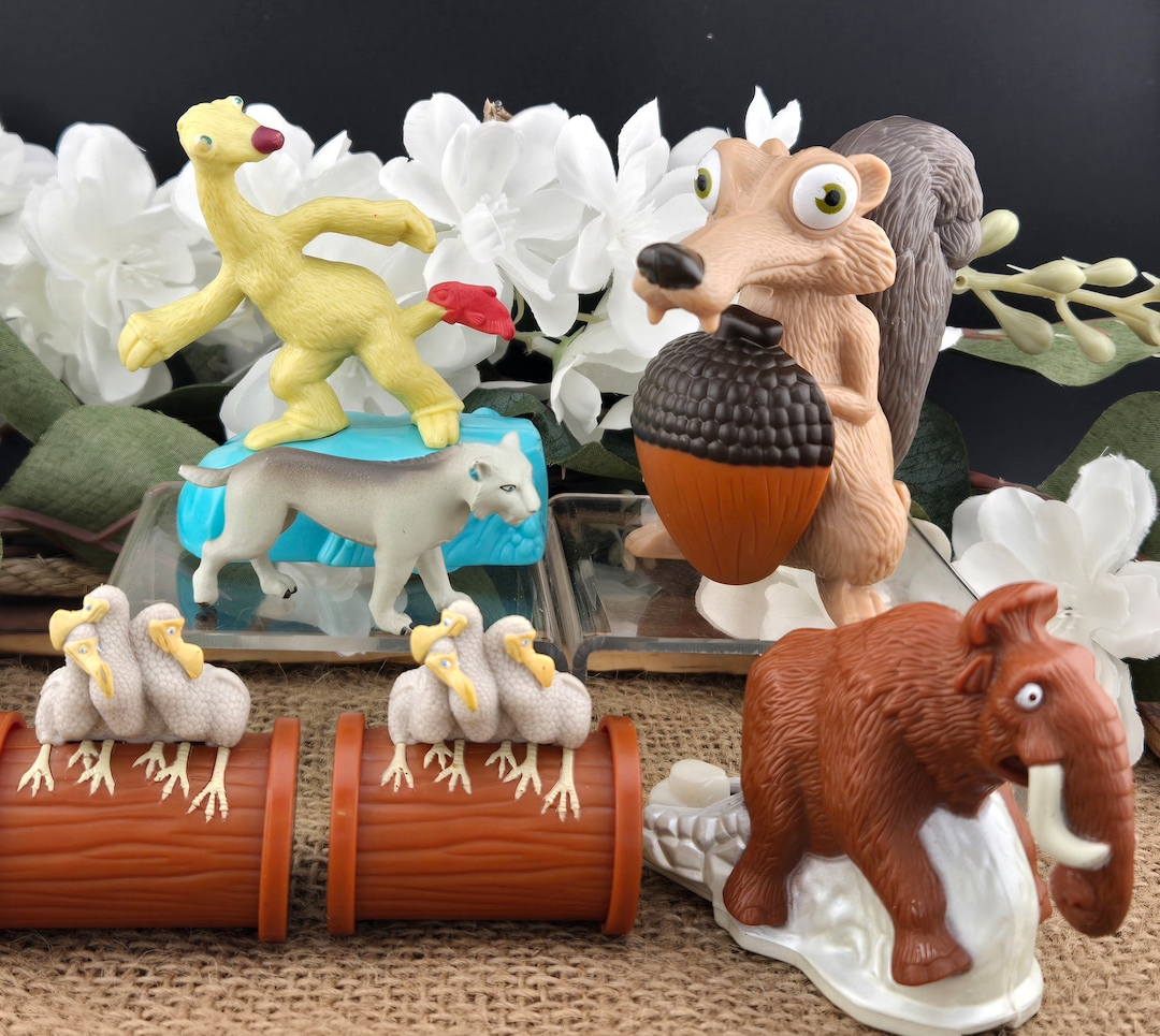 ICE AGE Movie Collectible Figures. Manny, Scrat, Sid, Shira Saber Tooth ...